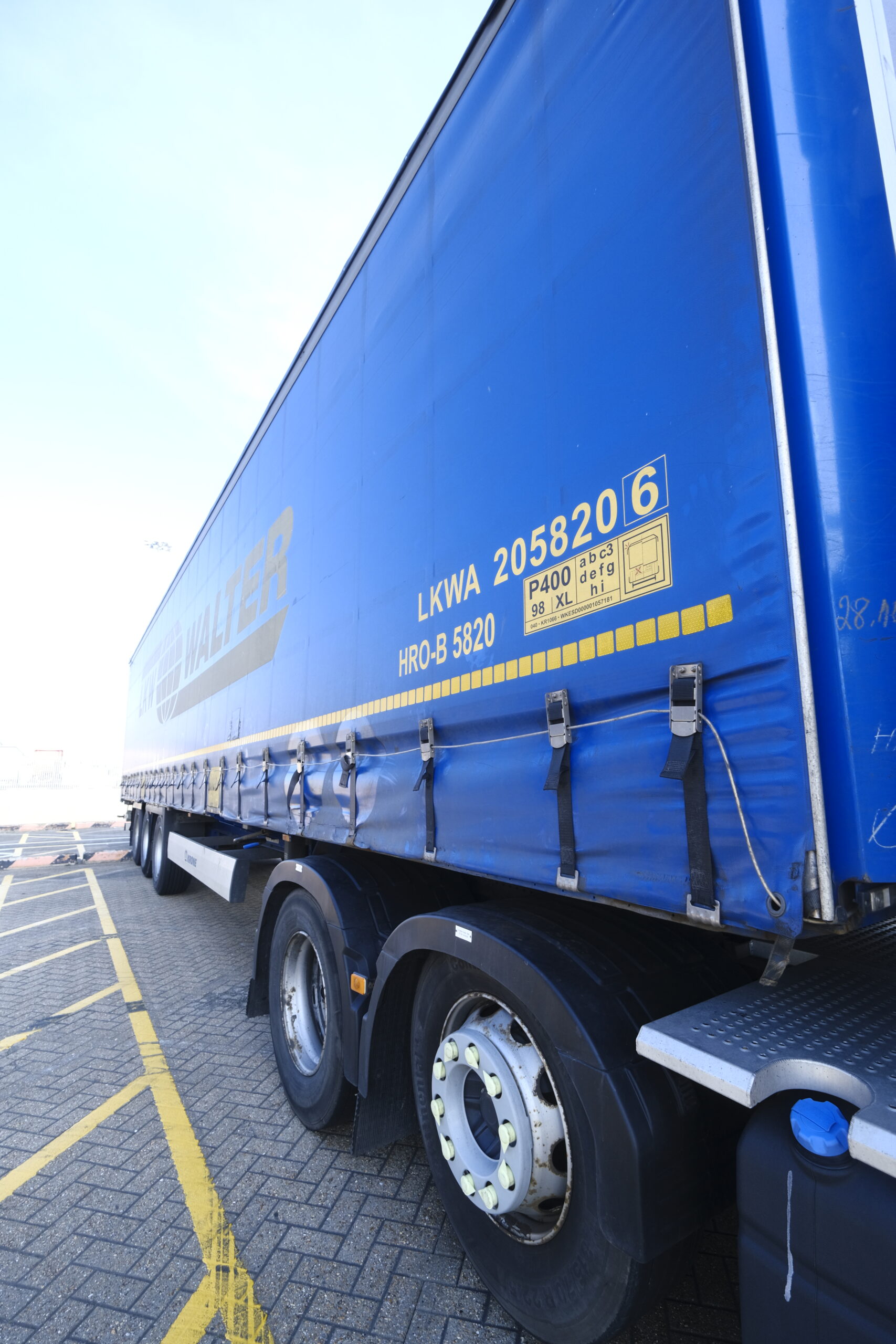 XP Logistics – Let's move forward. Together.